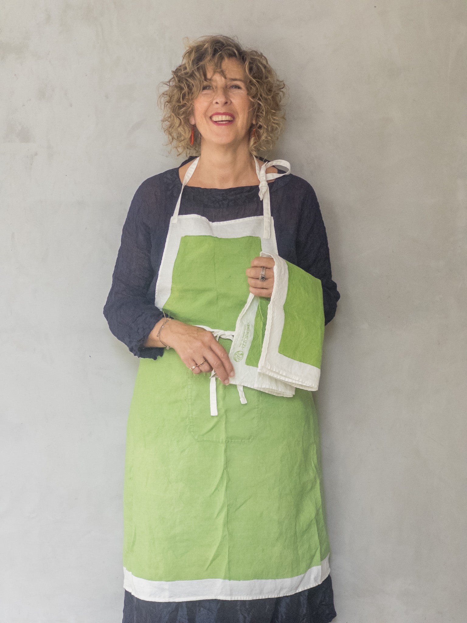 Linen Aprons – Otilly & Lewis